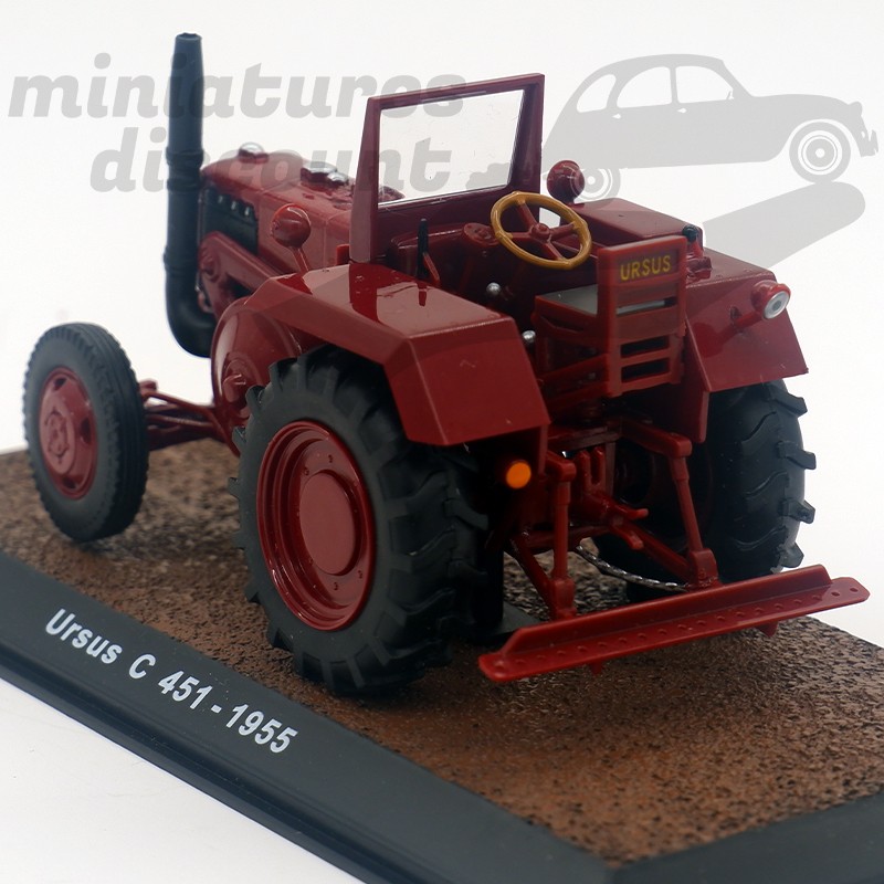 Tracteur Ursus C451 de 1955 - 1/32eme - en boite